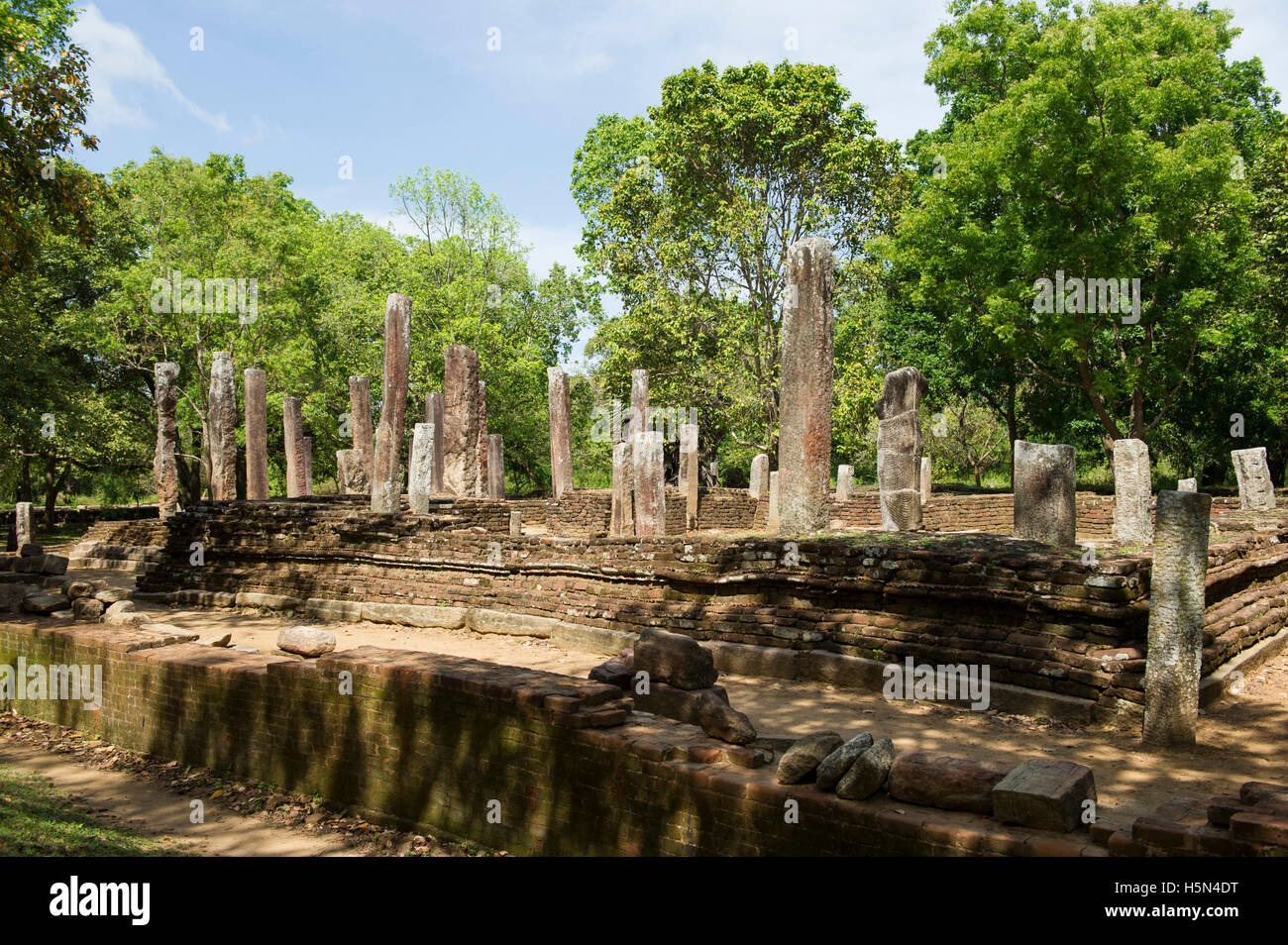 Magul Maha Viharaya, ancient Buddhist temple, Pottuvil, Arugam Bay, Sri ...