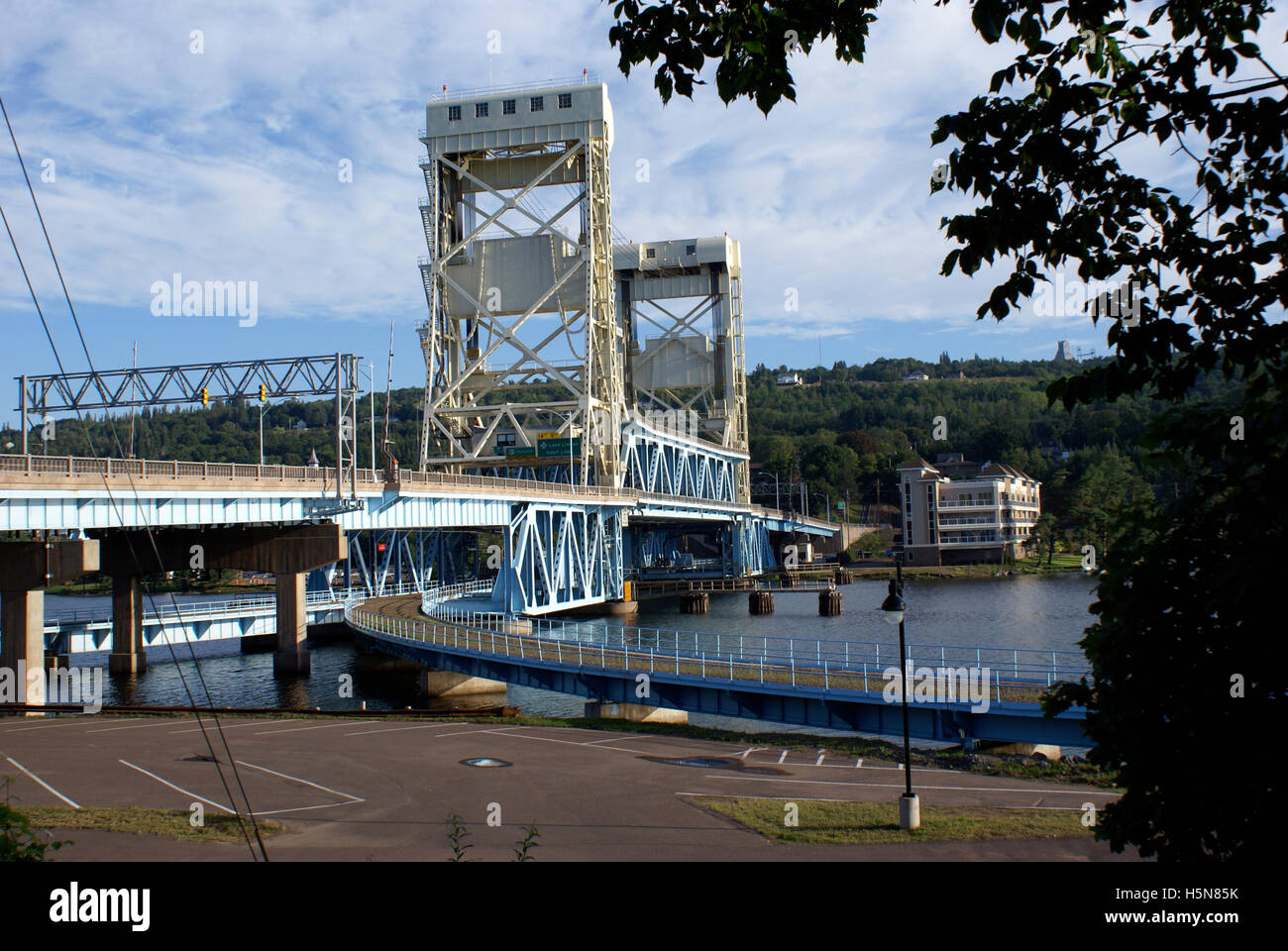 Pedestrian lift bridge hi-res stock photography and images - Alamy