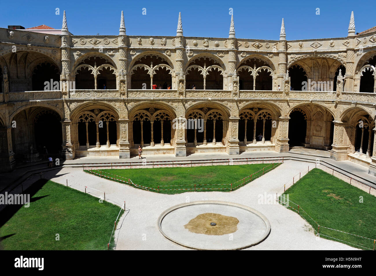 The cloister, Jeronimos Monastery, Hieronymites Monastery, Santa-Maria ...