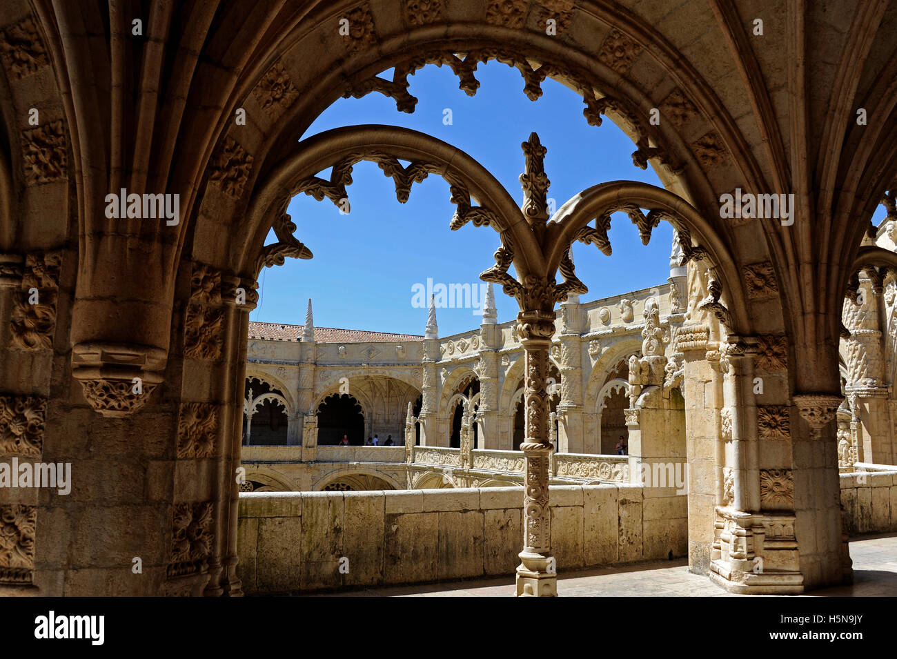 The cloister, Jeronimos Monastery, Hieronymites Monastery, Santa-Maria ...