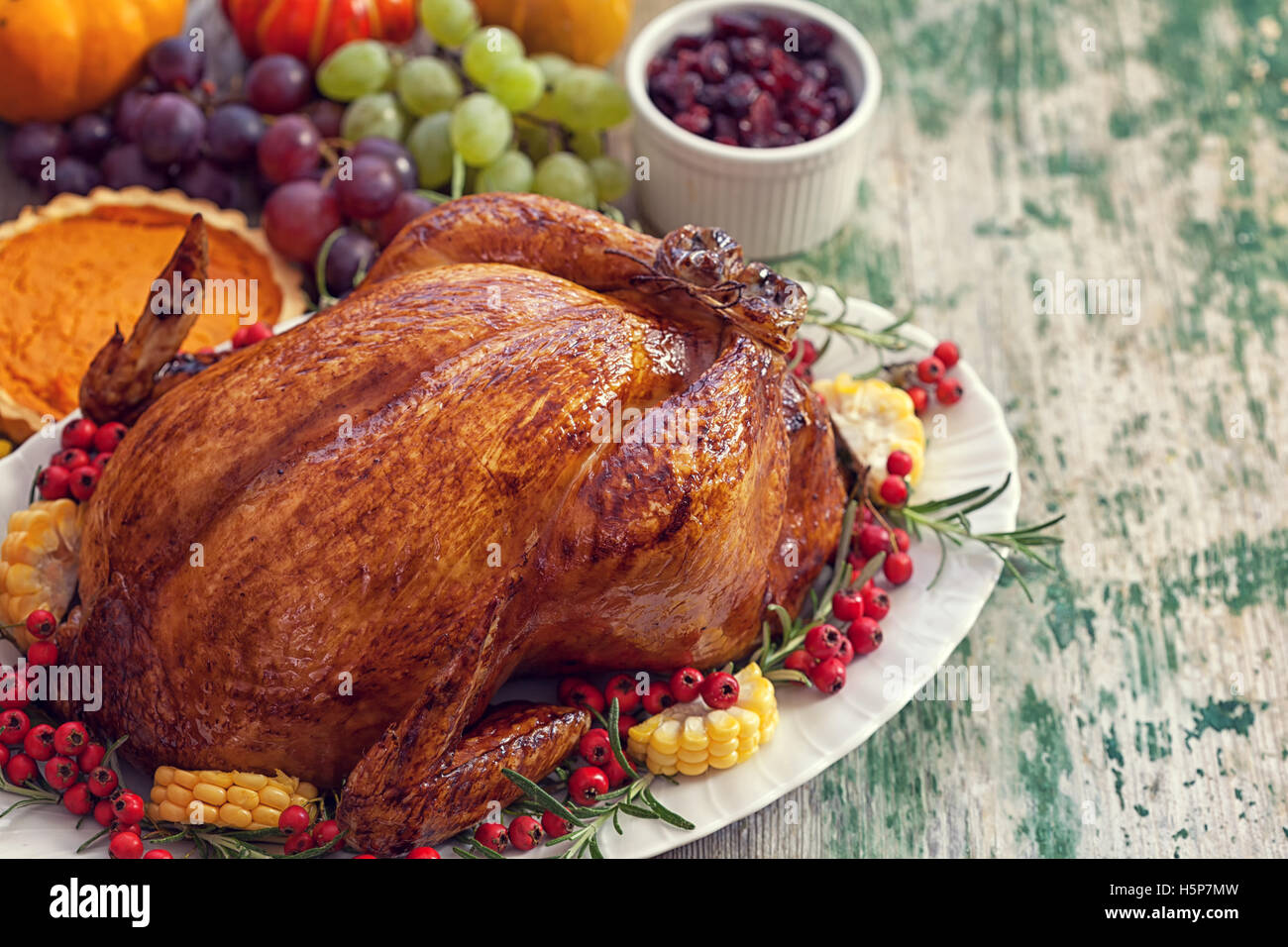 Thanksgiving Turkey dinner table setting Stock Photo - Alamy