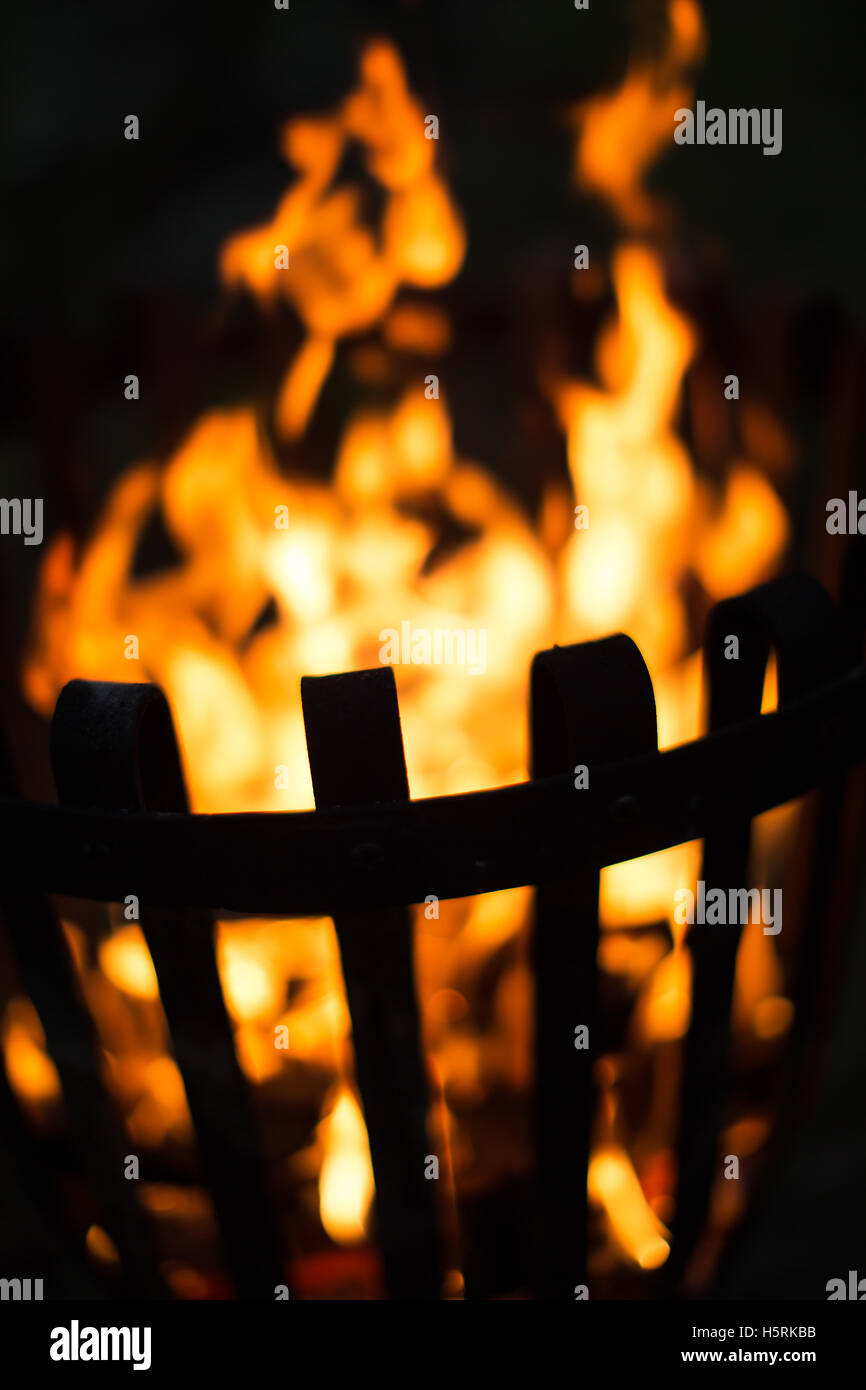 Fire basket hi-res stock photography and images - Alamy