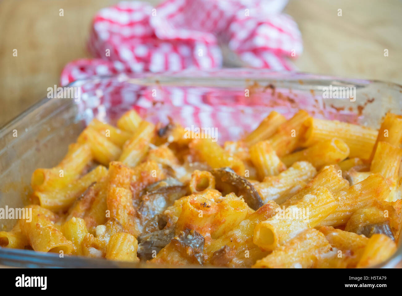pasta bake with leftover vegetables in a glass baking tray Stock Photo ...