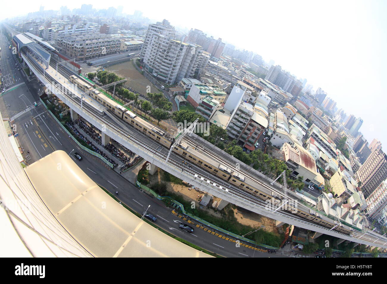 New train station in Taichung, Taiwan Stock Photo - Alamy