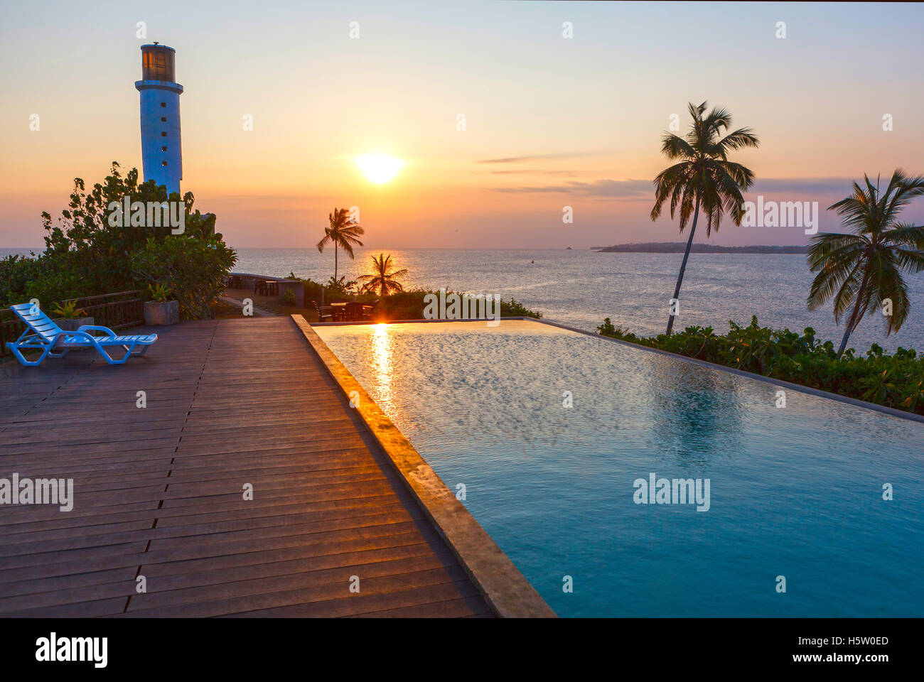 Romantic sunset hi-res stock photography and images - Alamy