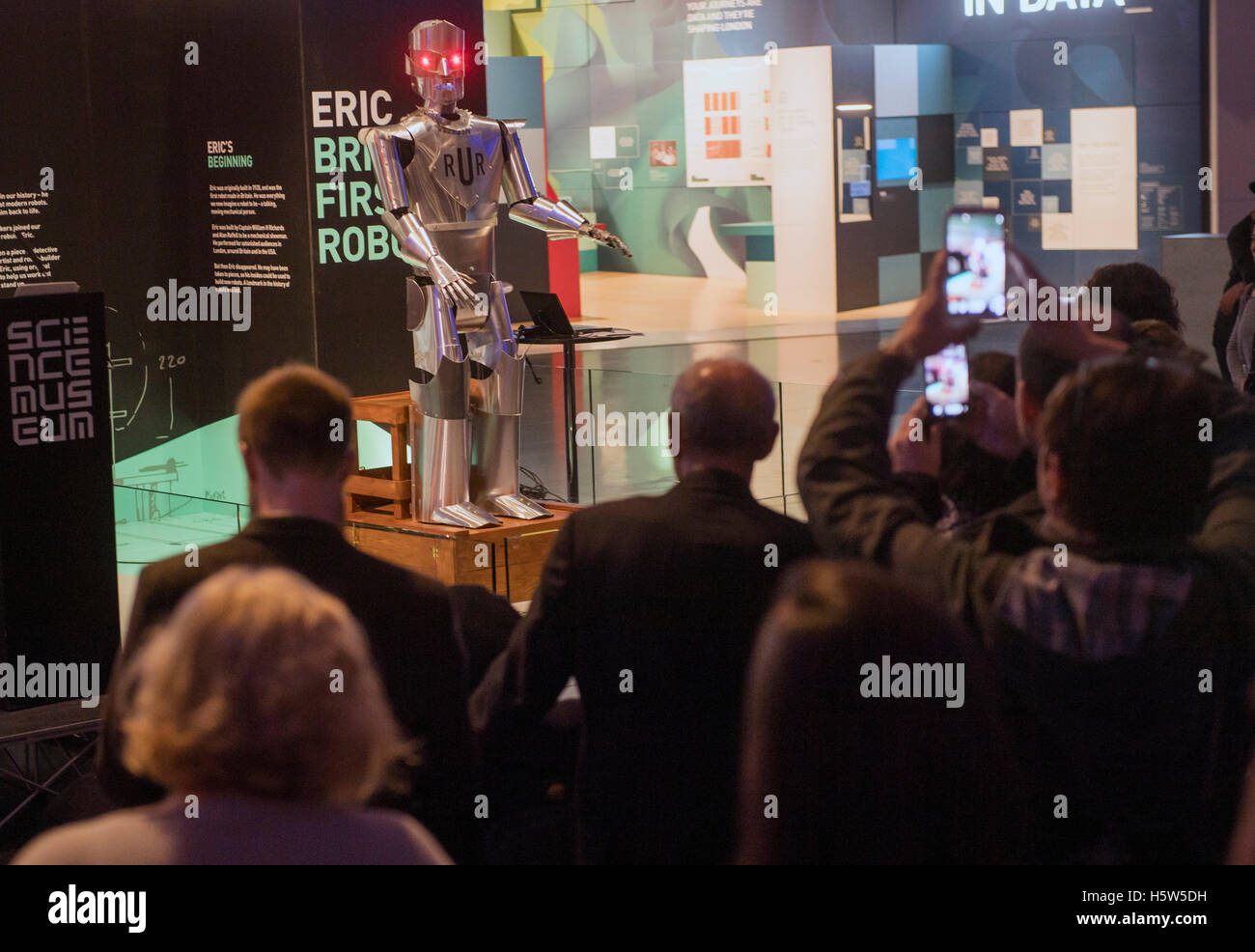 UK's first robot Eric built by Captain William Richards in 1928 Stock ...