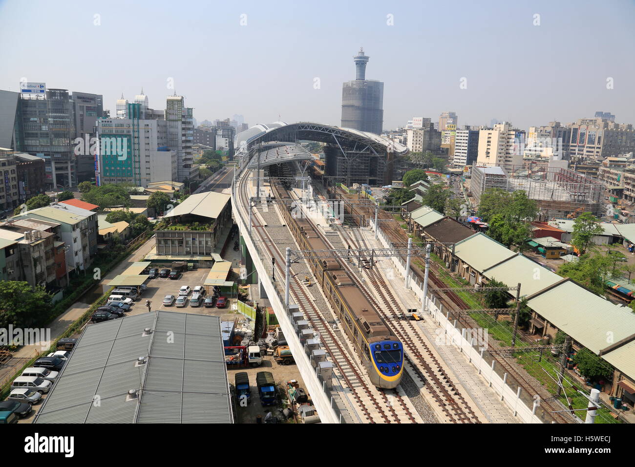 New train station in Taichung, Taiwan Stock Photo - Alamy