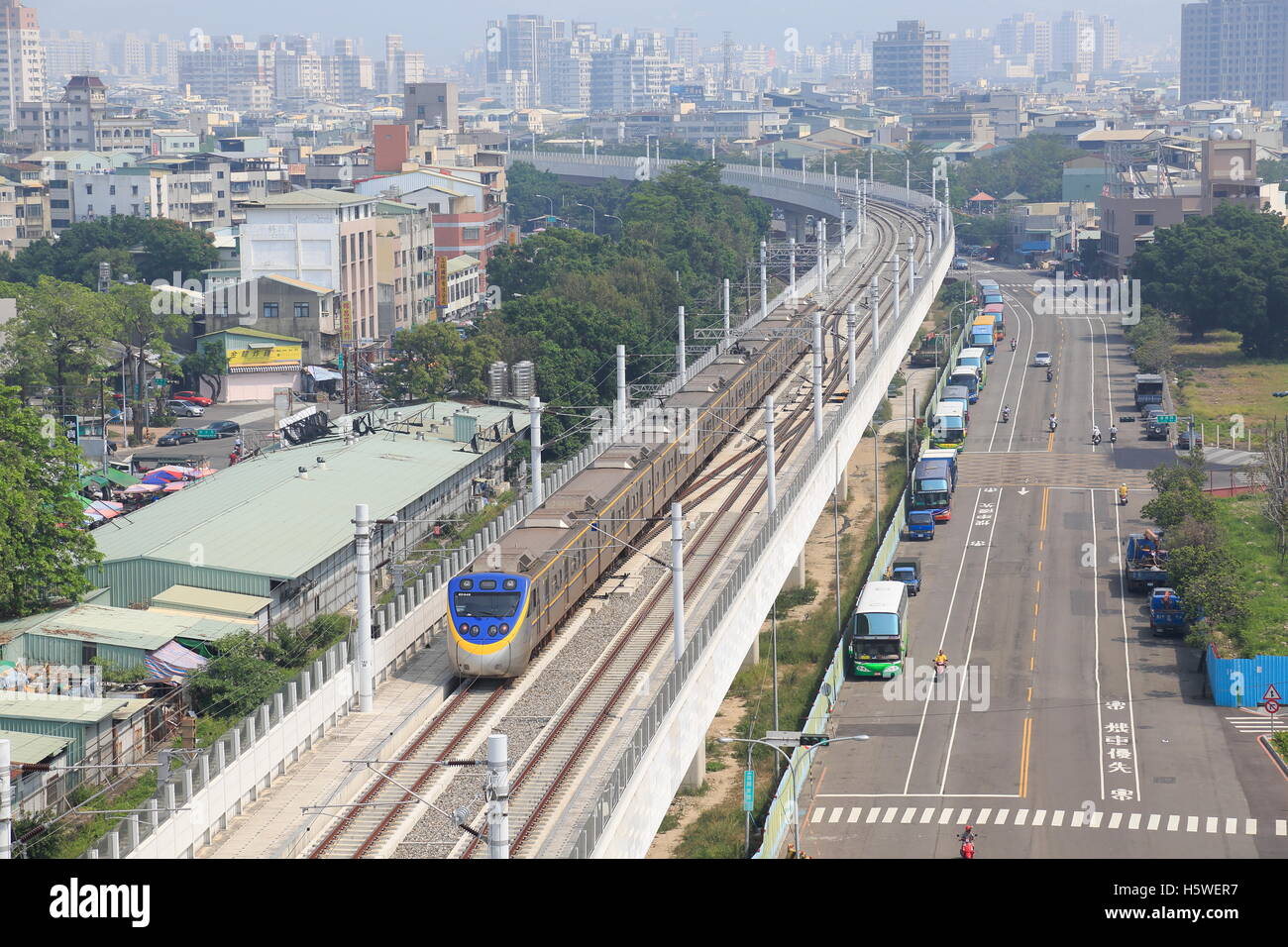 New train station in Taichung, Taiwan Stock Photo - Alamy
