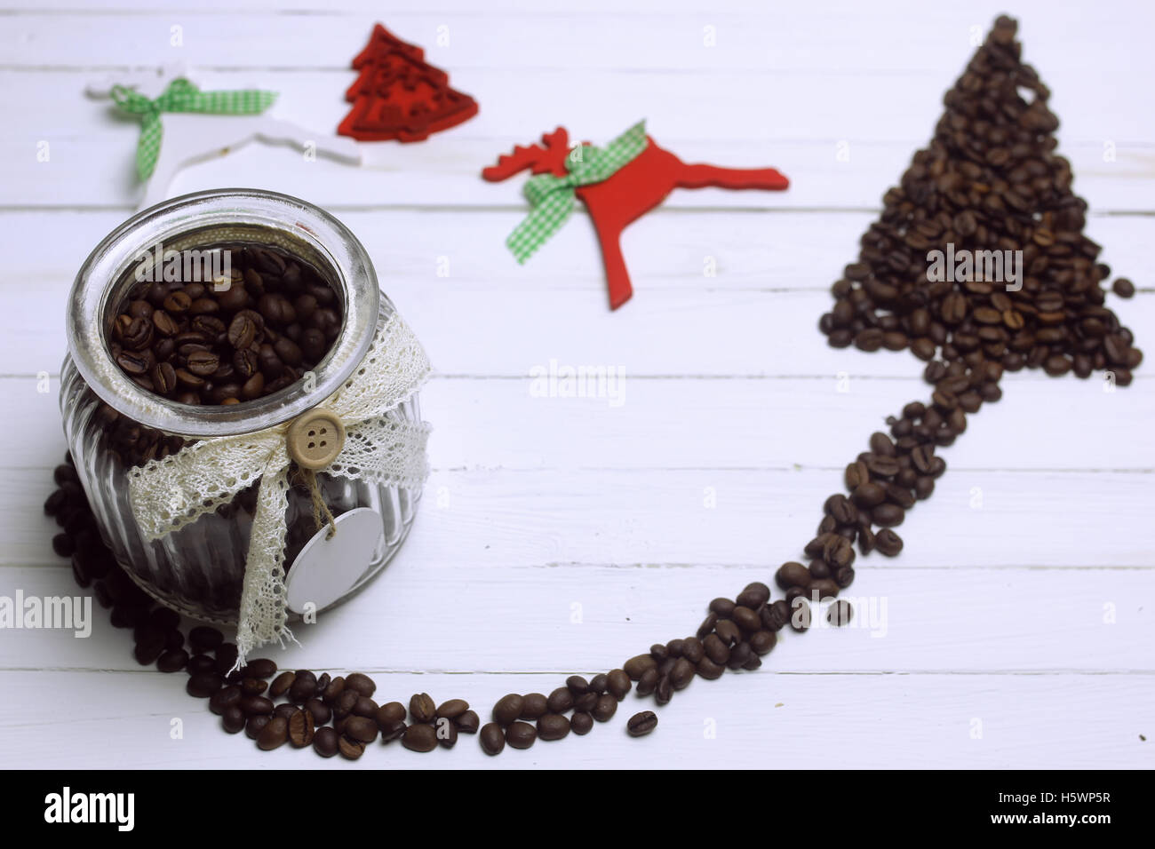 coffee bean arrow Stock Photo - Alamy