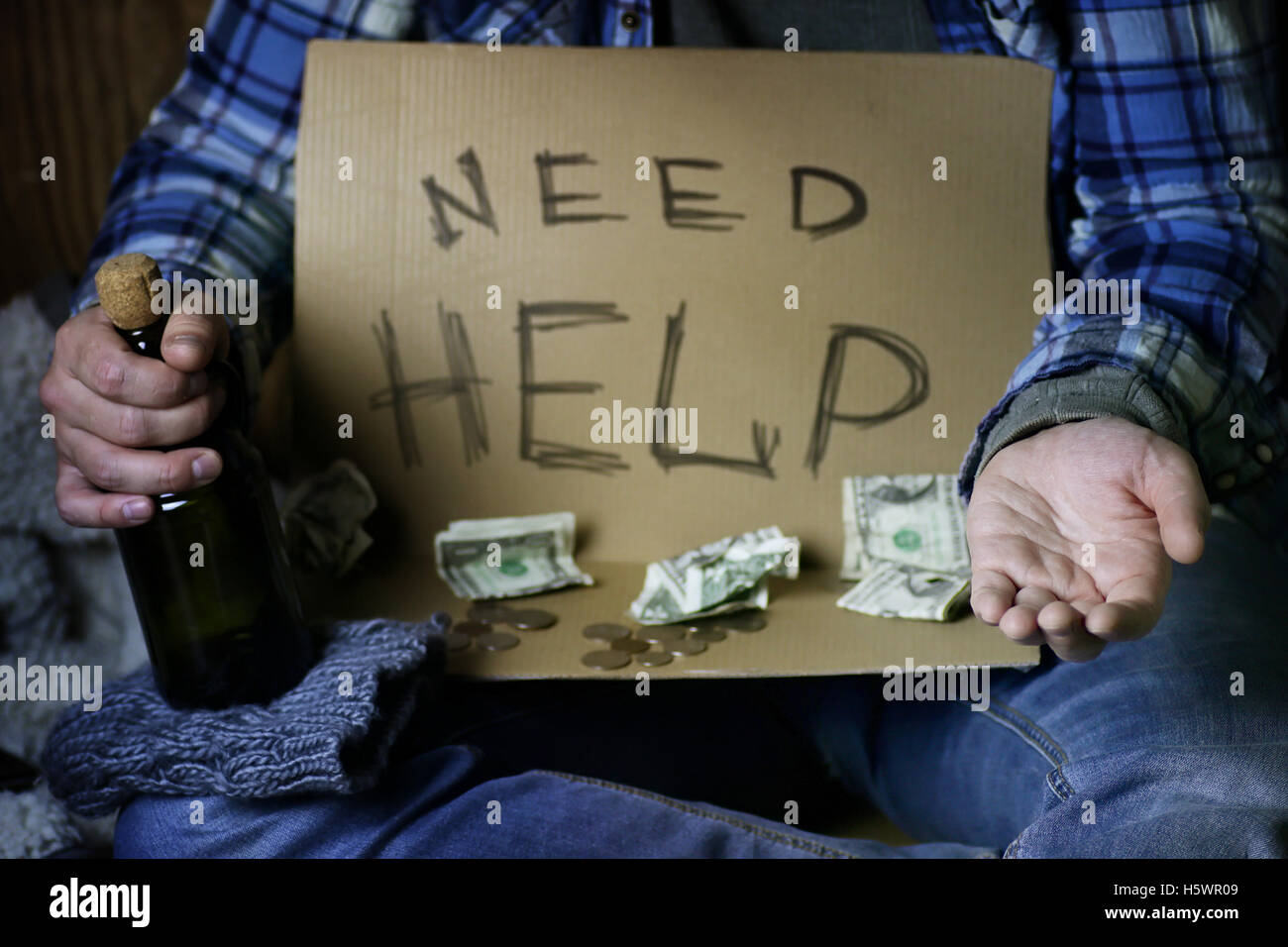 homeless man ask help Stock Photo - Alamy