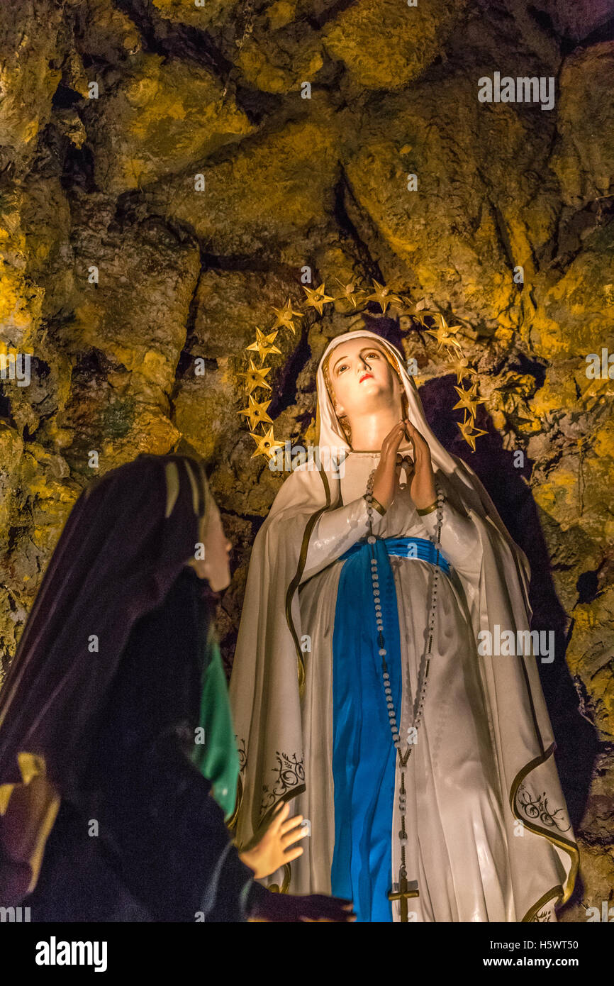 Lourdes bernadette apparition hi-res stock photography and images - Alamy