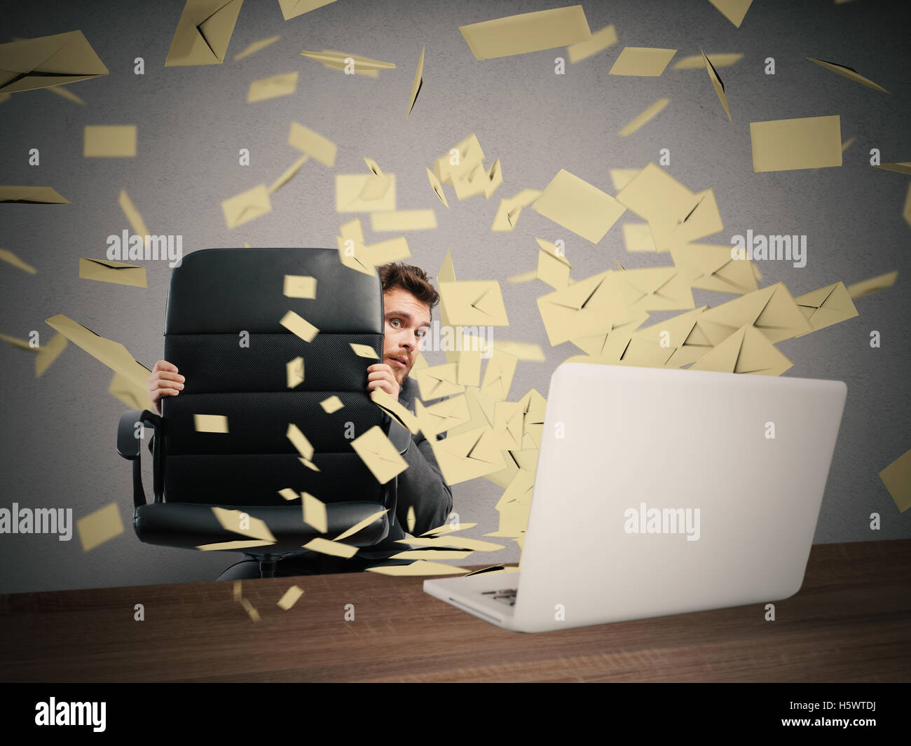Email overload hi-res stock photography and images - Alamy