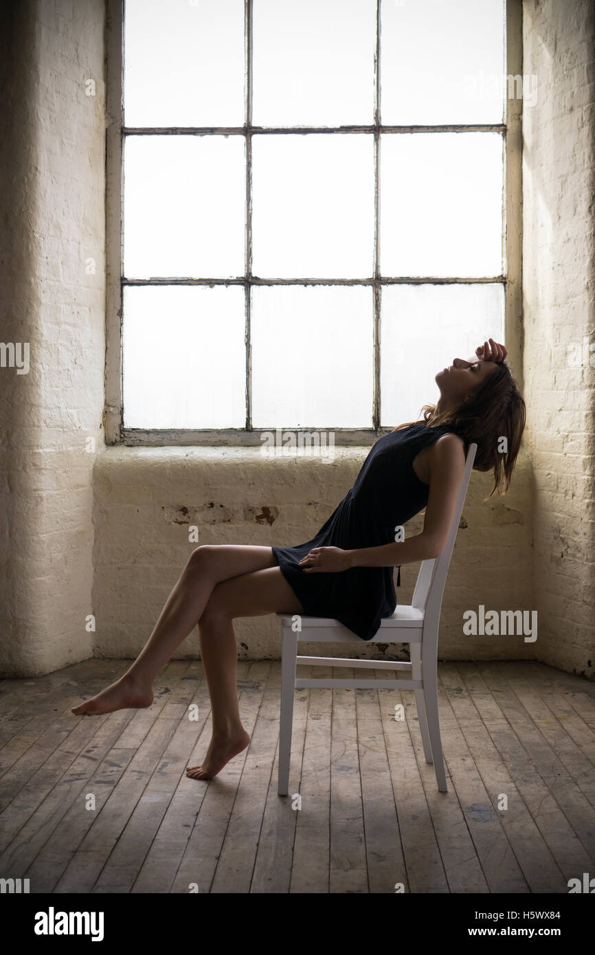 Profile women sitting High Resolution Stock Photography and Images - Alamy