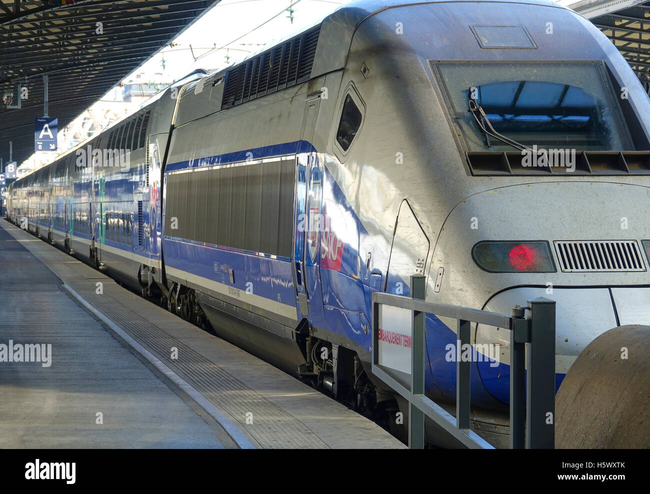 French high speed TGV train in Paris Stock Photo - Alamy