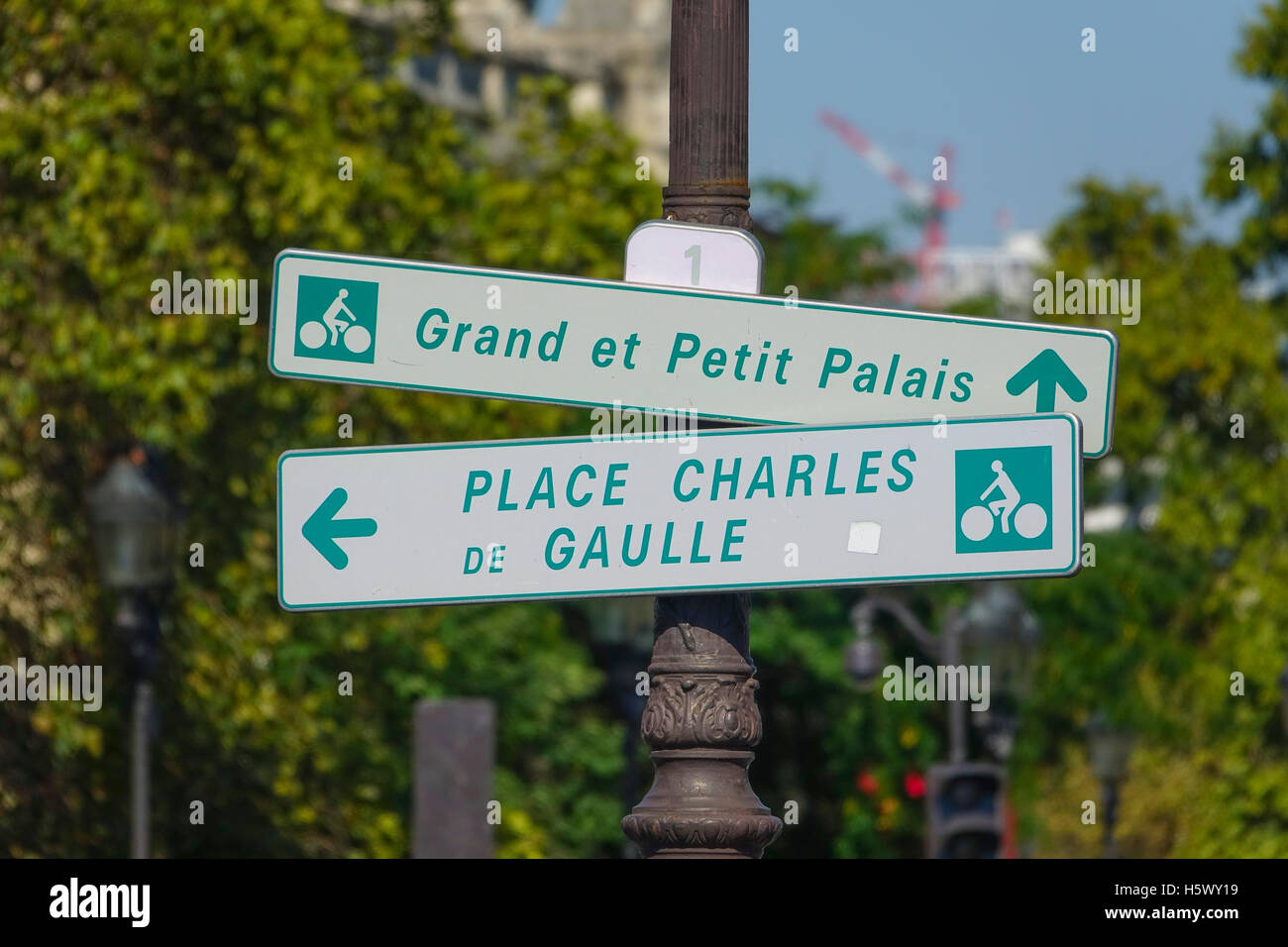 Direction signs in the city of Paris Stock Photo - Alamy