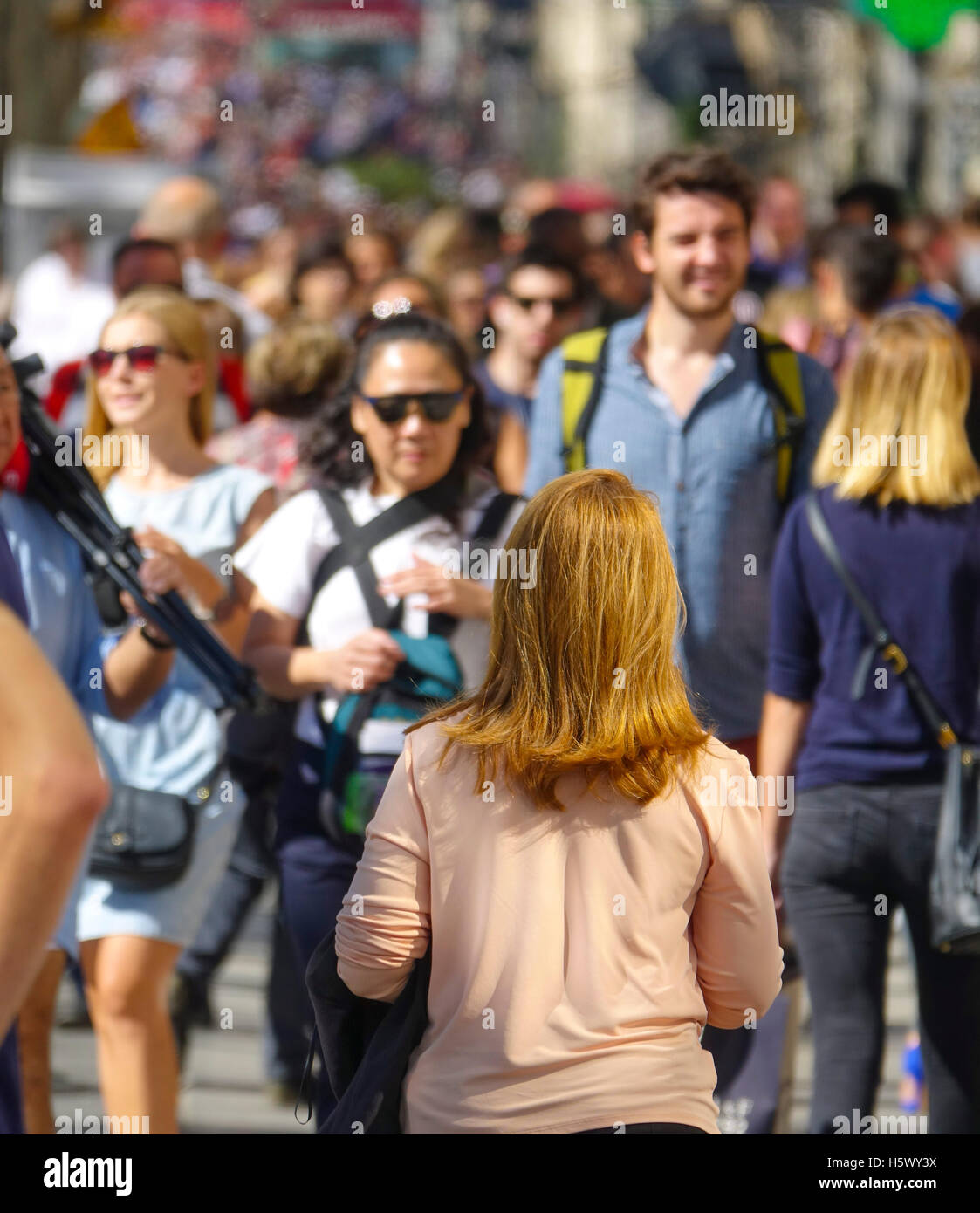 The busy area of Champs Elysees boulevard in Paris Stock Photo - Alamy