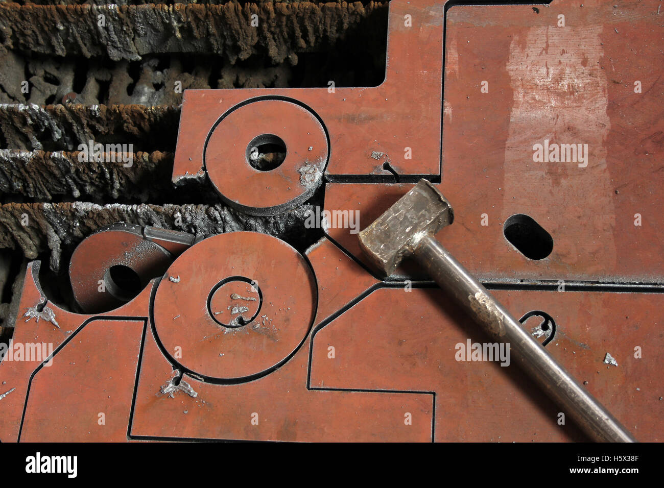 Molten metal circle hi-res stock photography and images - Alamy