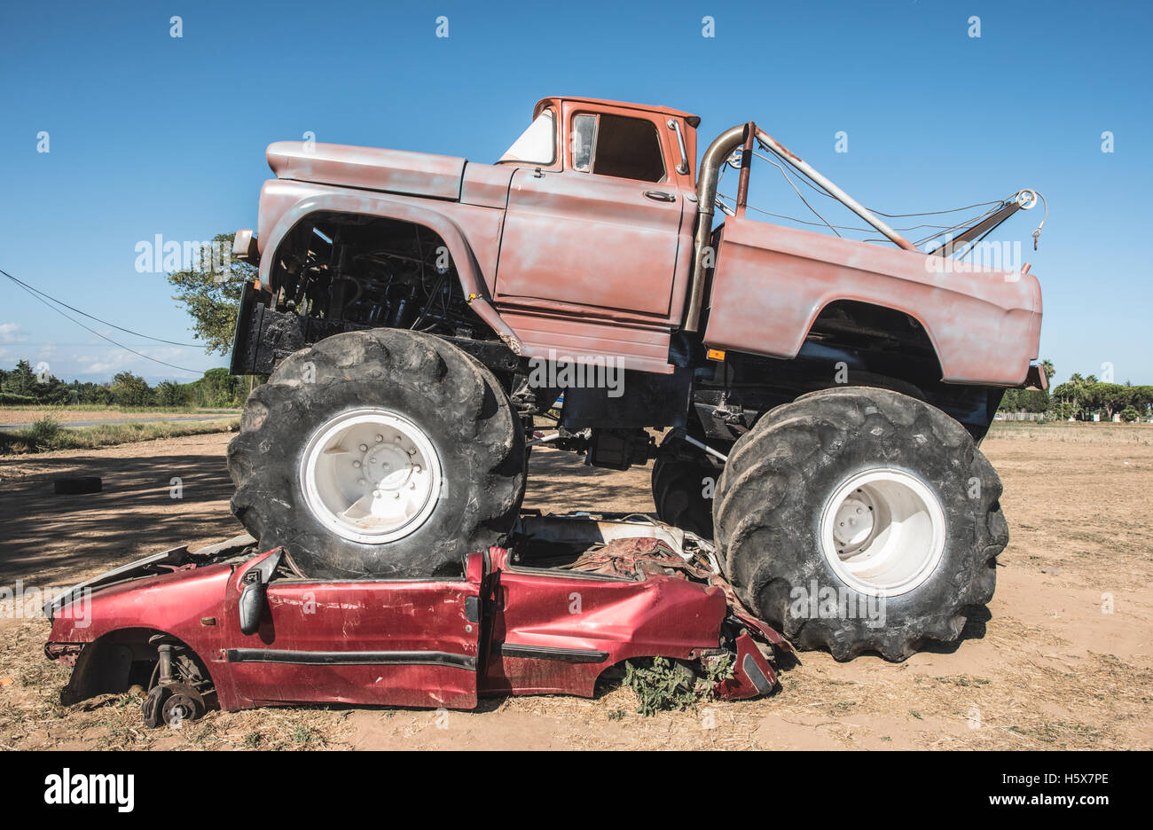 Monster truck wheels hi-res stock photography and images - Alamy