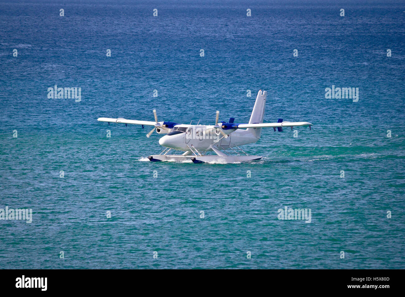 Open float hi-res stock photography and images - Alamy