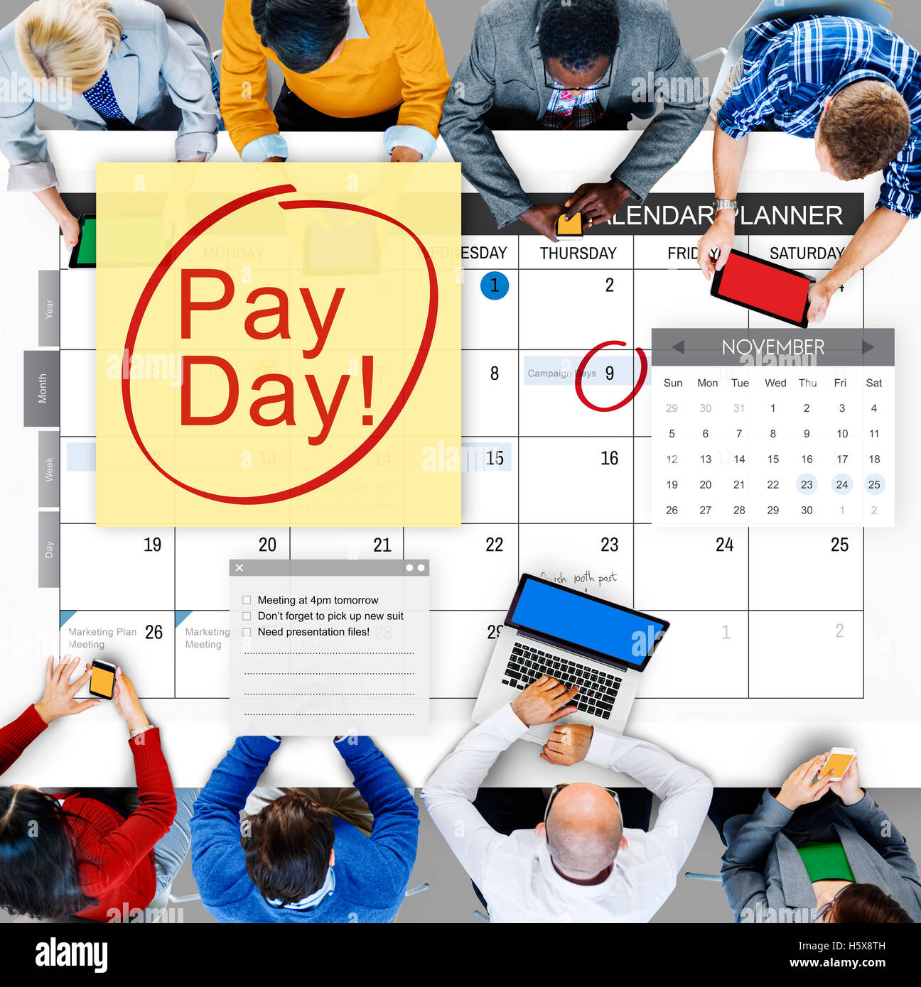 Payday online banking hi-res stock photography and images - Alamy