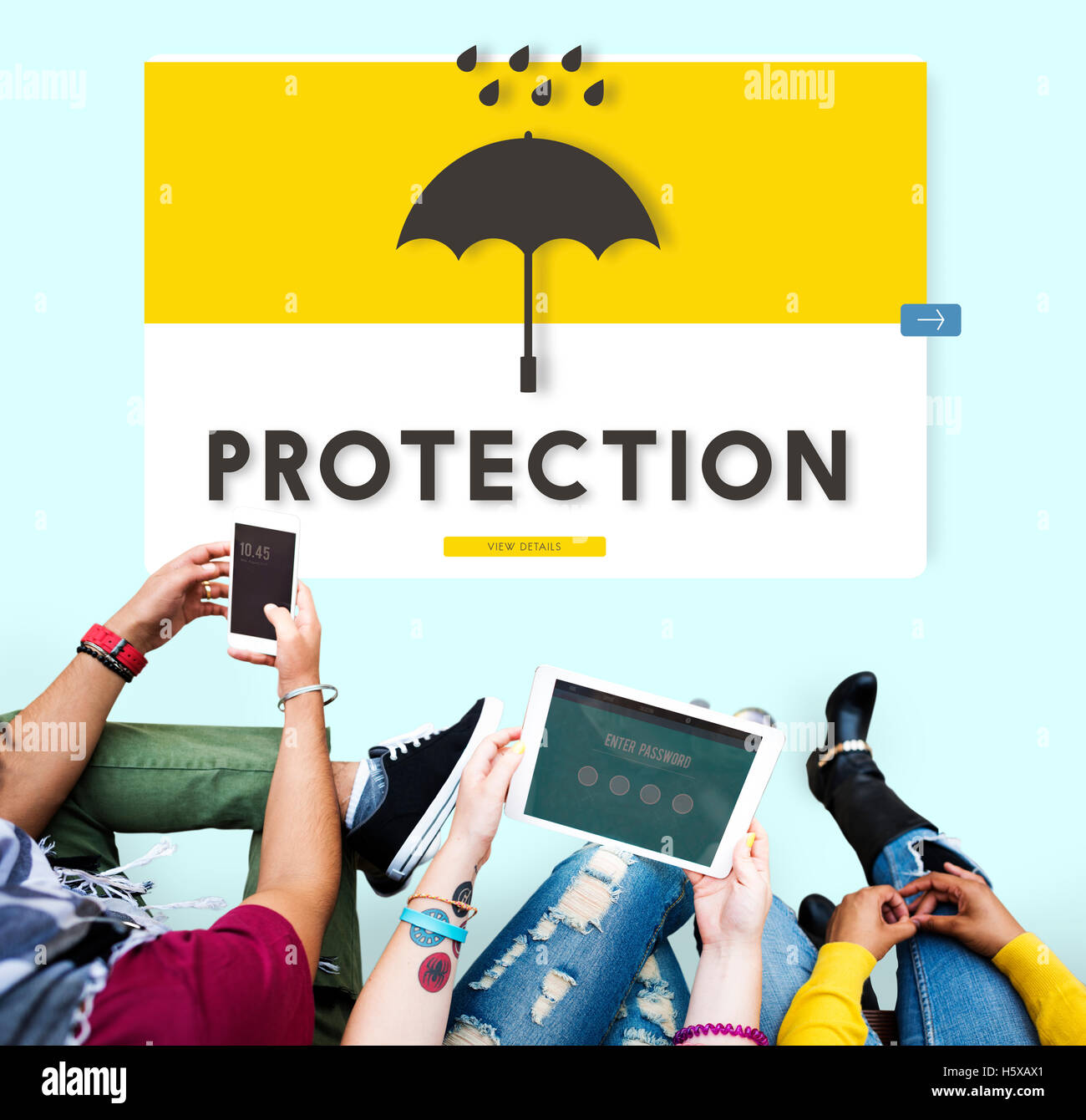 Group umbrella rain hi-res stock photography and images - Alamy