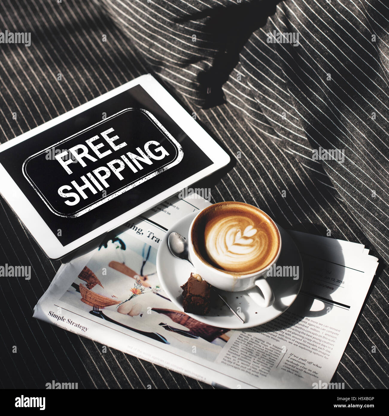 Free Shipping Delivery Service Sign Concept Stock Photo - Alamy