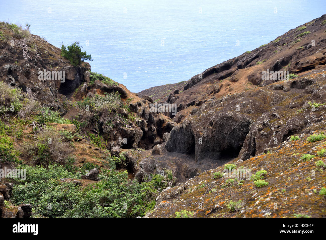 The Devil's Ashpit - a large fissure in pyroclastic deposits Stock ...
