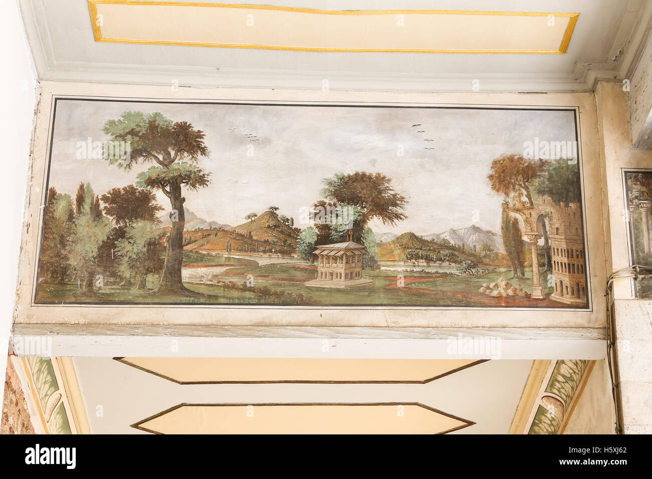 Drawing gate felicity in topkapi palace hi-res stock photography and ...