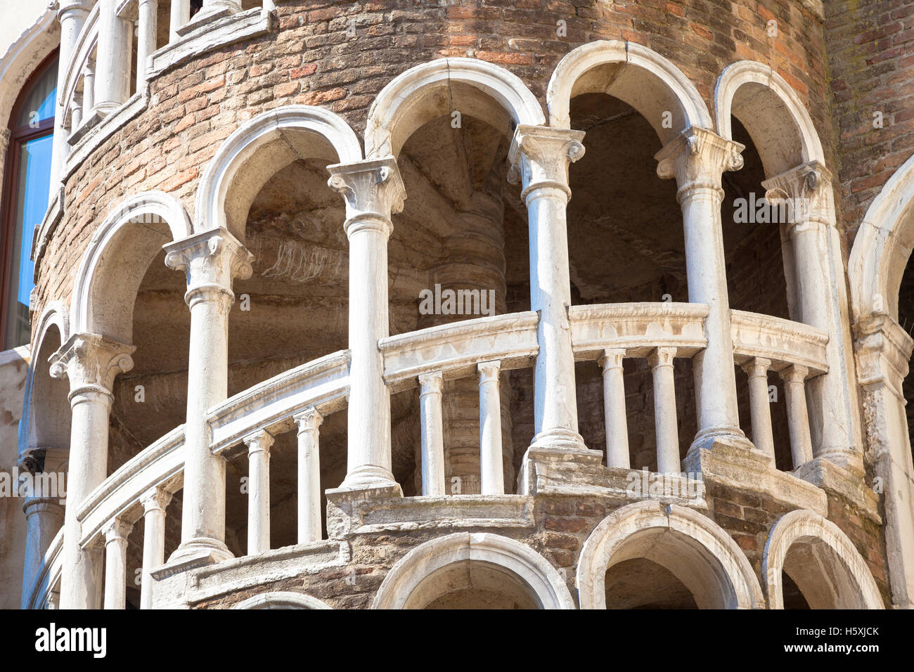 Scala Contarini del Bovolo - Venezia Italy / Detail of the Scala ...