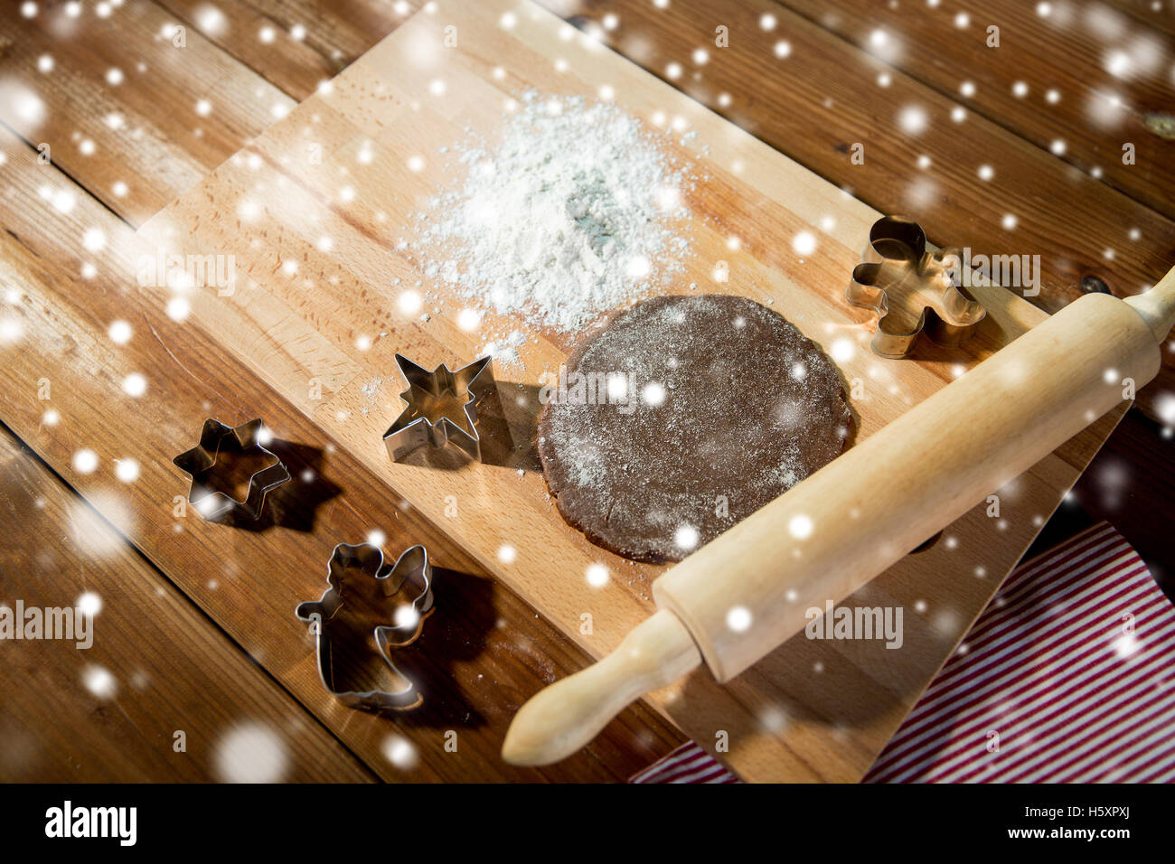 Pin mold hi-res stock photography and images - Alamy