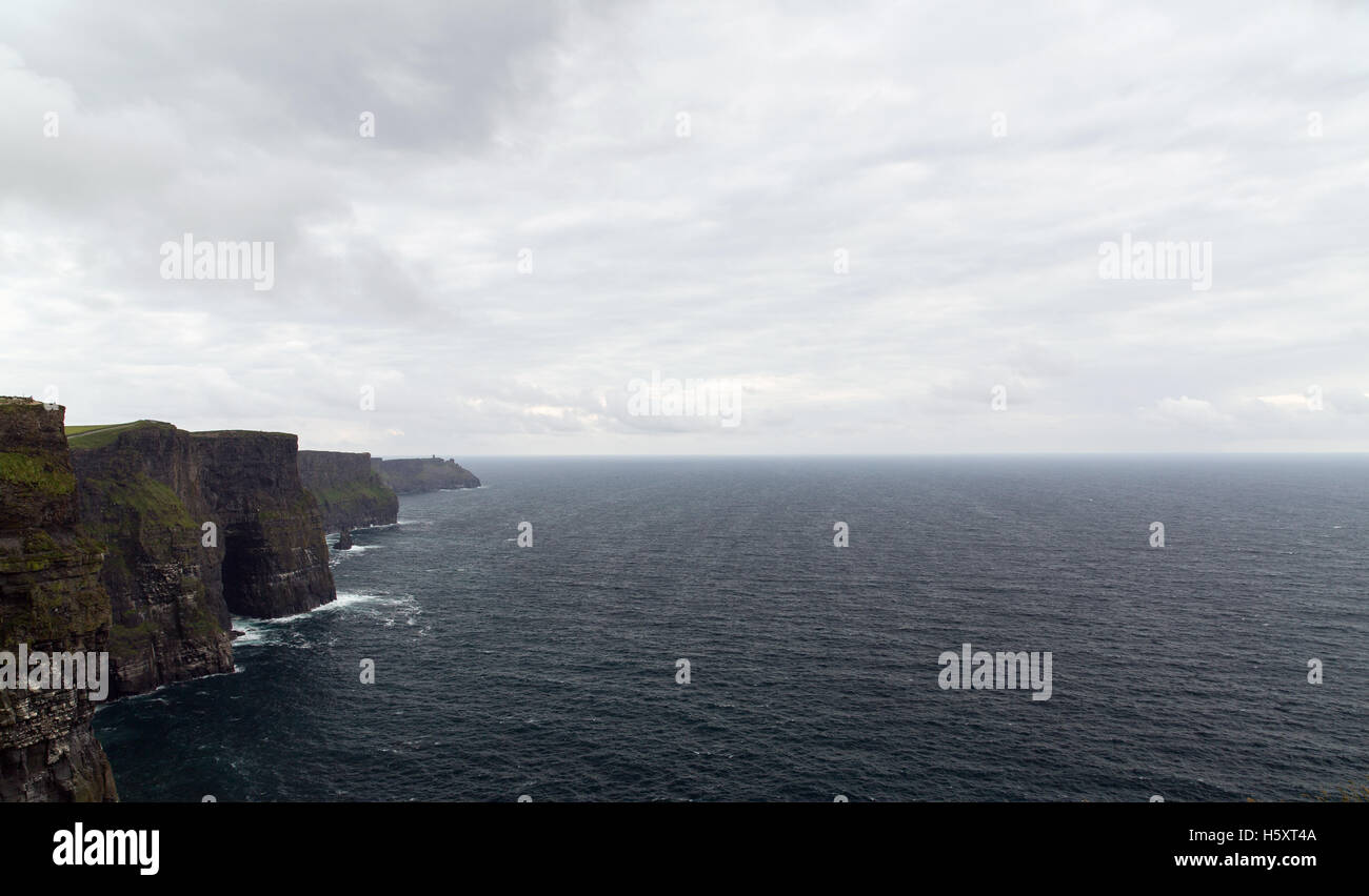 cliffs of moher and atlantic ocean in ireland Stock Photo - Alamy