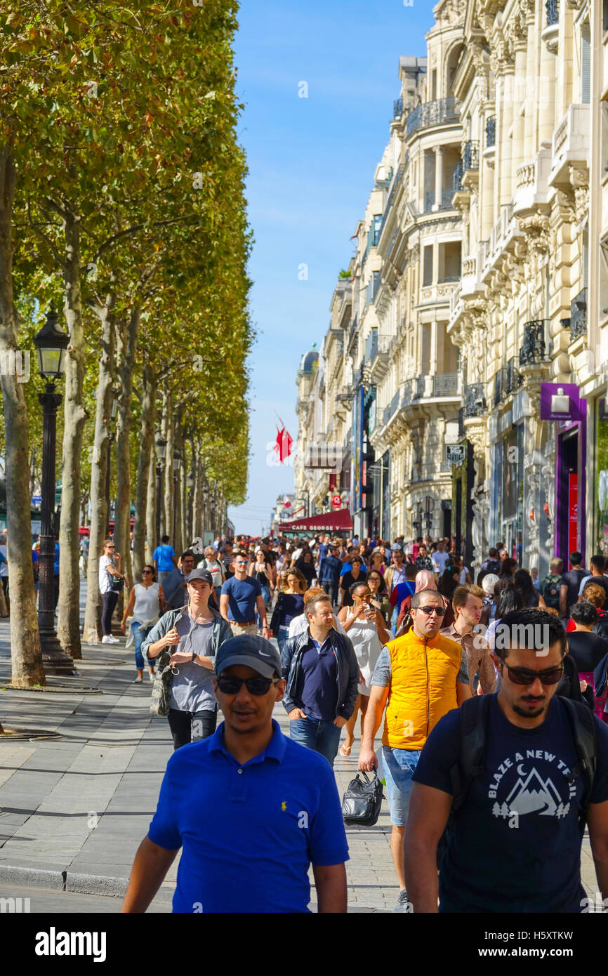 The busy area of Champs Elysees boulevard in Paris Stock Photo - Alamy