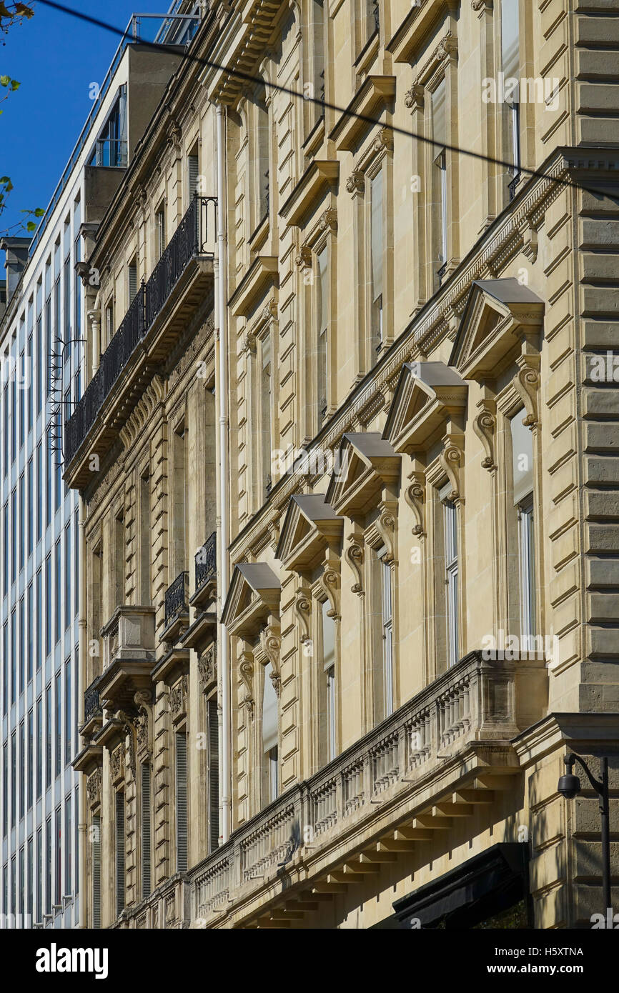 House front in typical French style in Paris Stock Photo - Alamy