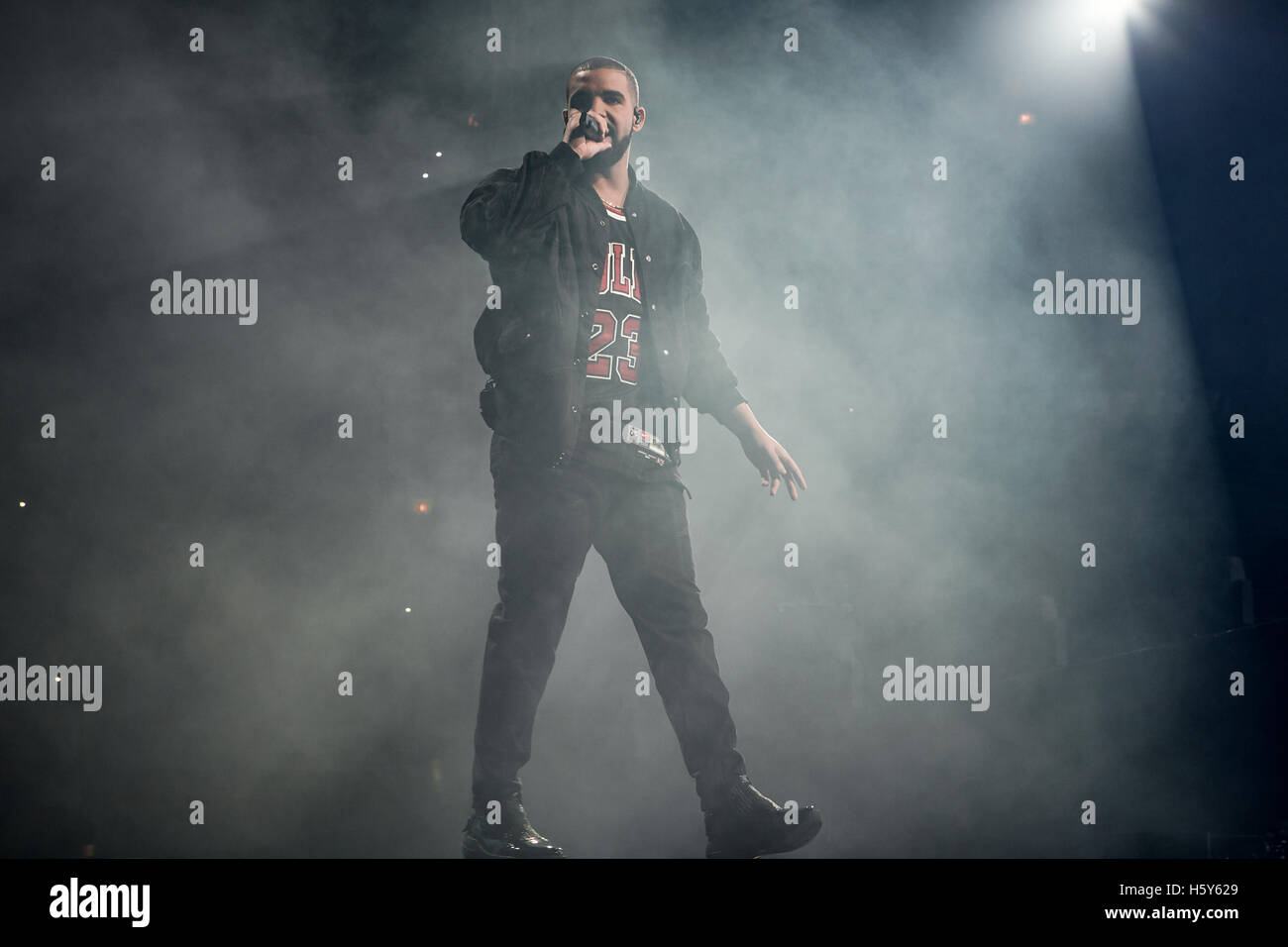 Rapper Aubrey Graham aka Drake performs at the United Center on October ...