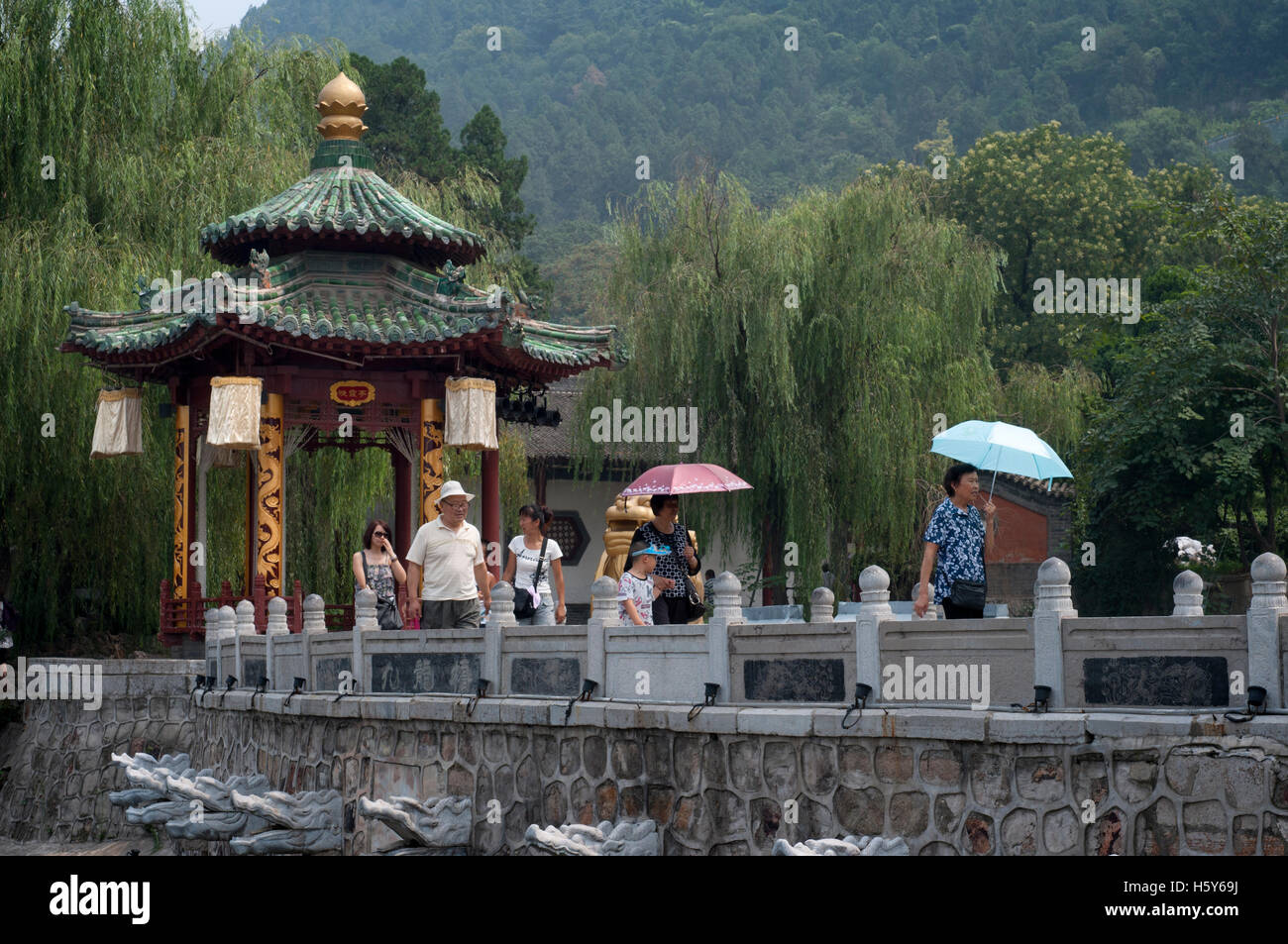 Huaqing hot springs china hi-res stock photography and images - Alamy