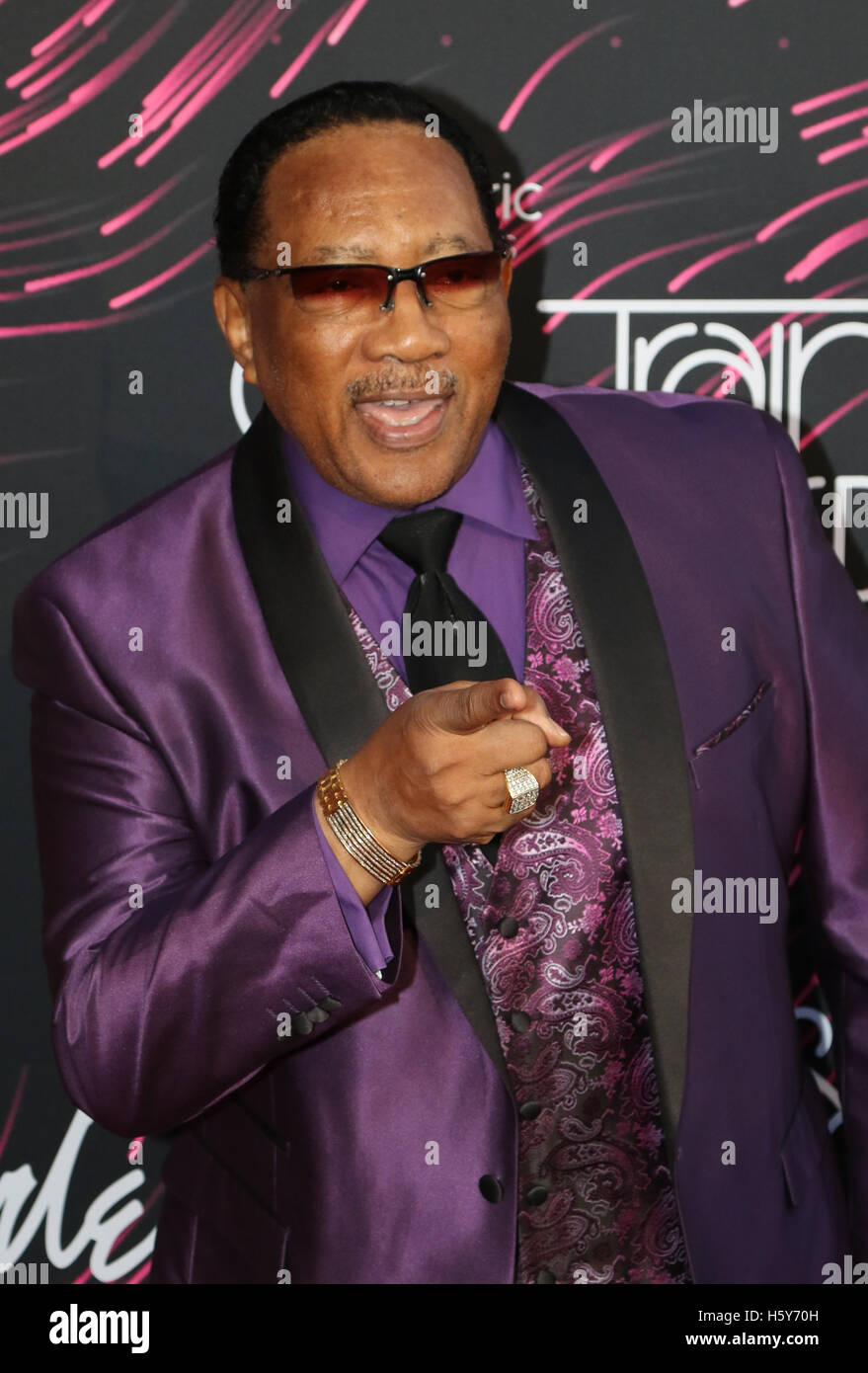 Dr. Bobby Jones attends the Red Carpet at the 2015 Soul Train Awards at ...