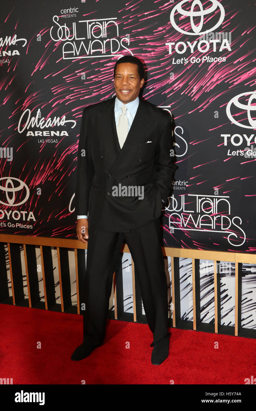 Tony Cornelius attends the Red Carpet at the 2015 Soul Train Awards at ...