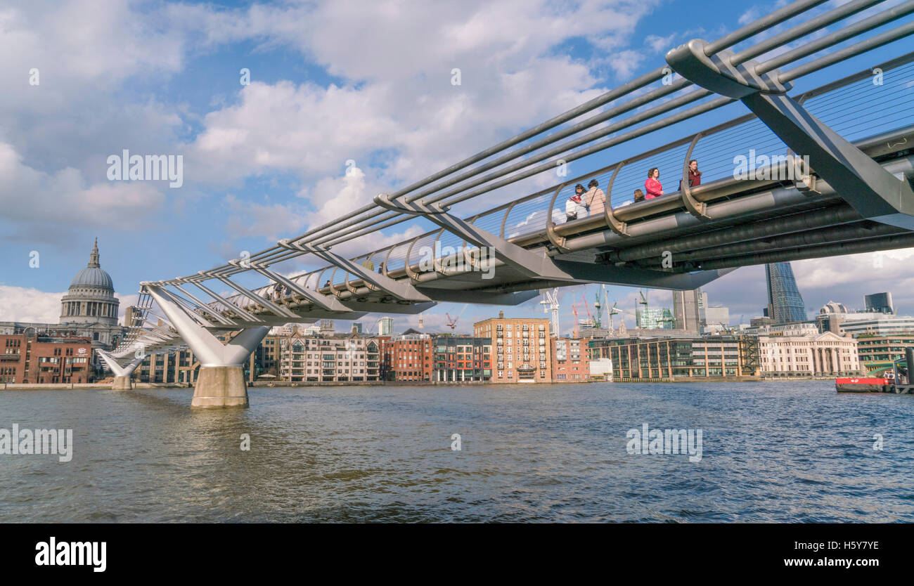 Millennium Bridge Pedestrian Bridge over River Thames LONDON, ENGLAND ...