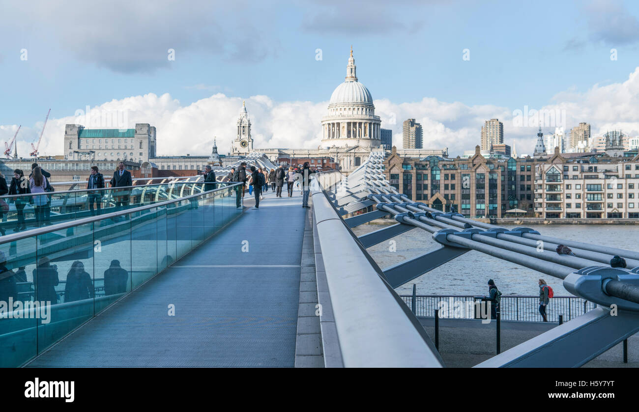 Millennium Bridge Pedestrian Bridge over River Thames LONDON, ENGLAND ...