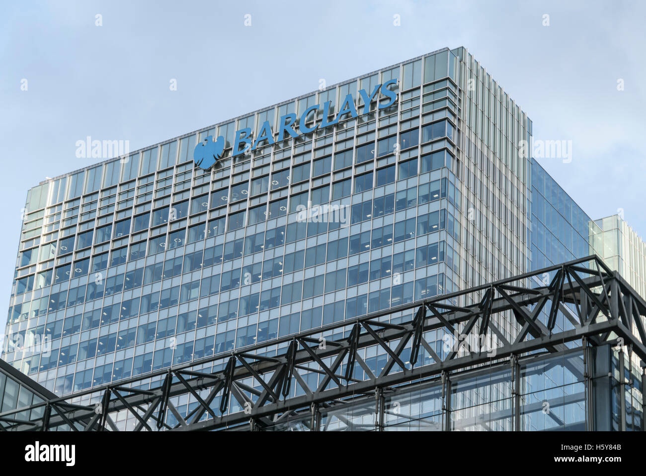 Barclays building canary wharf hi-res stock photography and images - Alamy