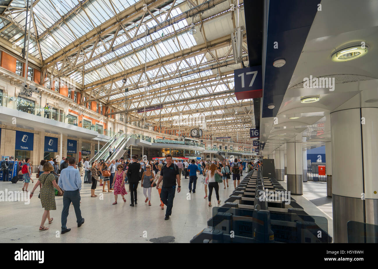 Wide angle view of Waterloo station in London Stock Photo - Alamy