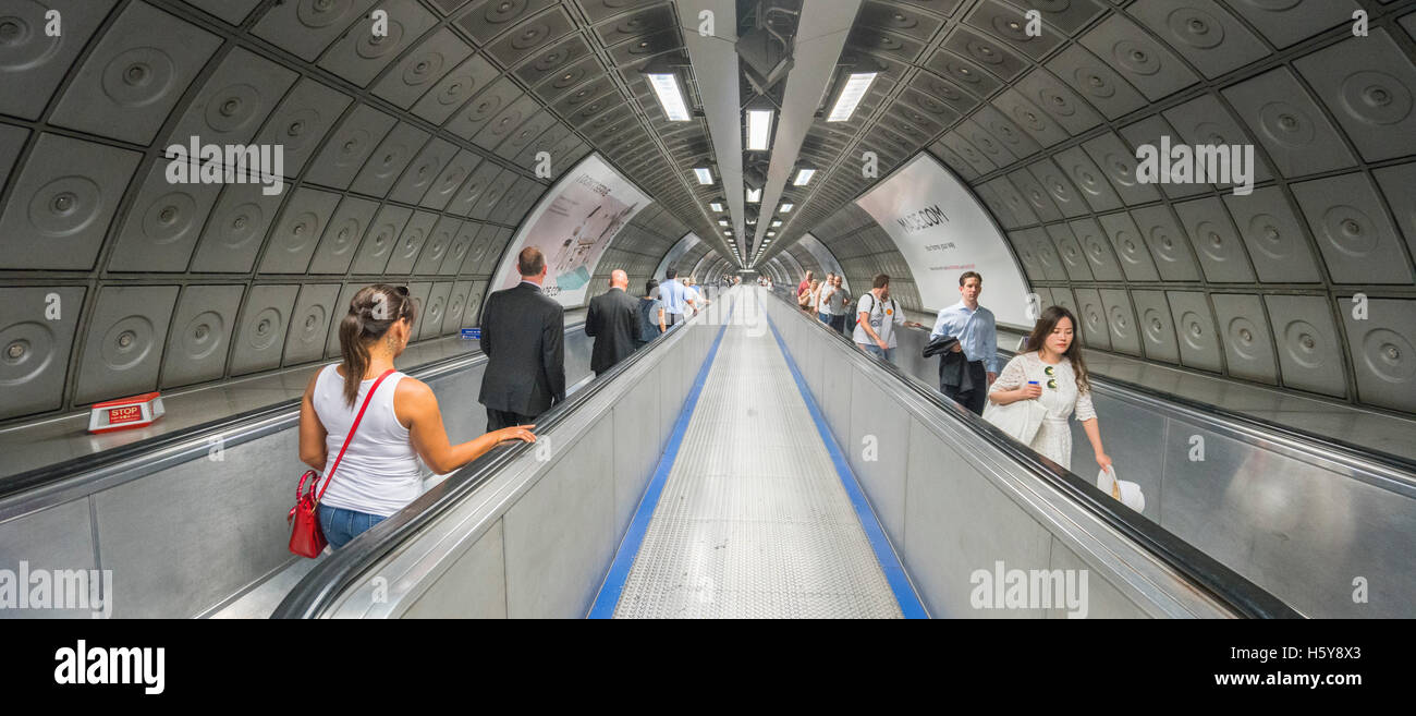 Tunnel to Jubilee line Underground London Stock Photo - Alamy
