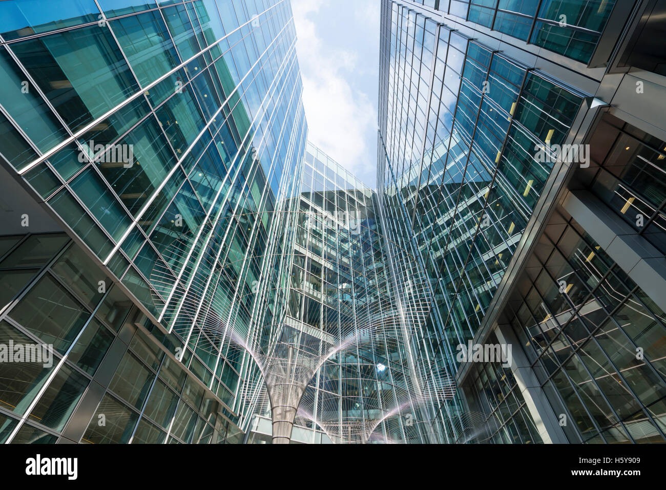 Modern architecture in London Canary Wharf Stock Photo - Alamy