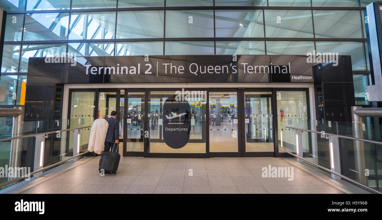 Entrance to Terminal 2 at London Heathrow Airport Stock Photo - Alamy