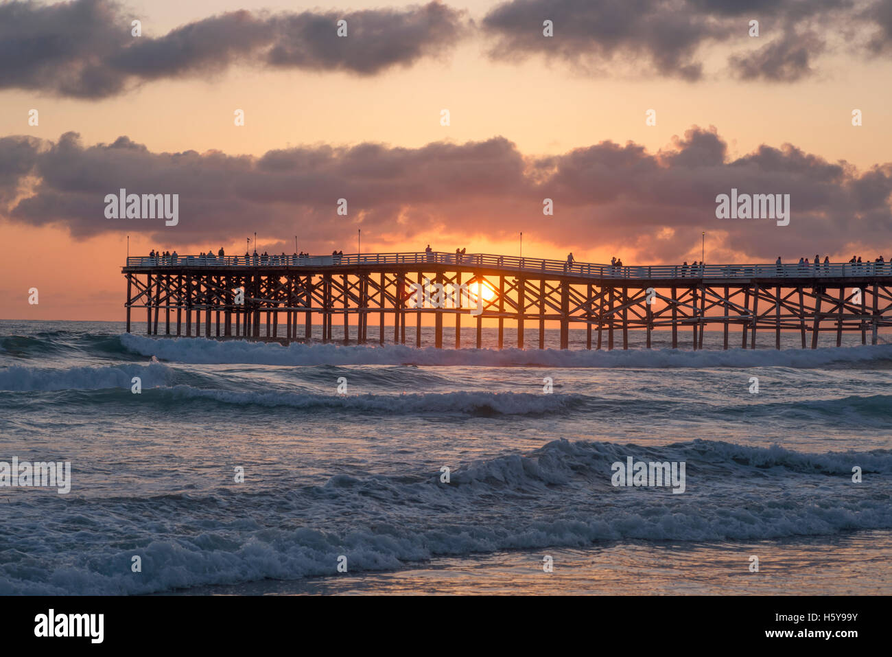 Crystal Pier at sunset. San Diego, California, USA Stock Photo - Alamy