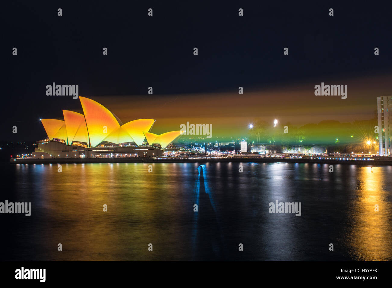 Sydney, Australia - 21st October 2016: The Sydney Opera House lit up on ...