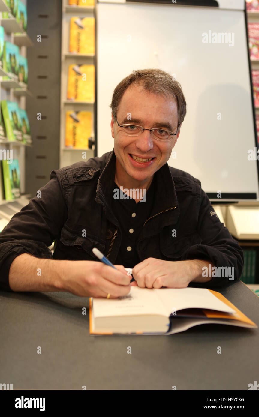 David Safier presenting and signing his new book 'Traumprinz' (lit ...