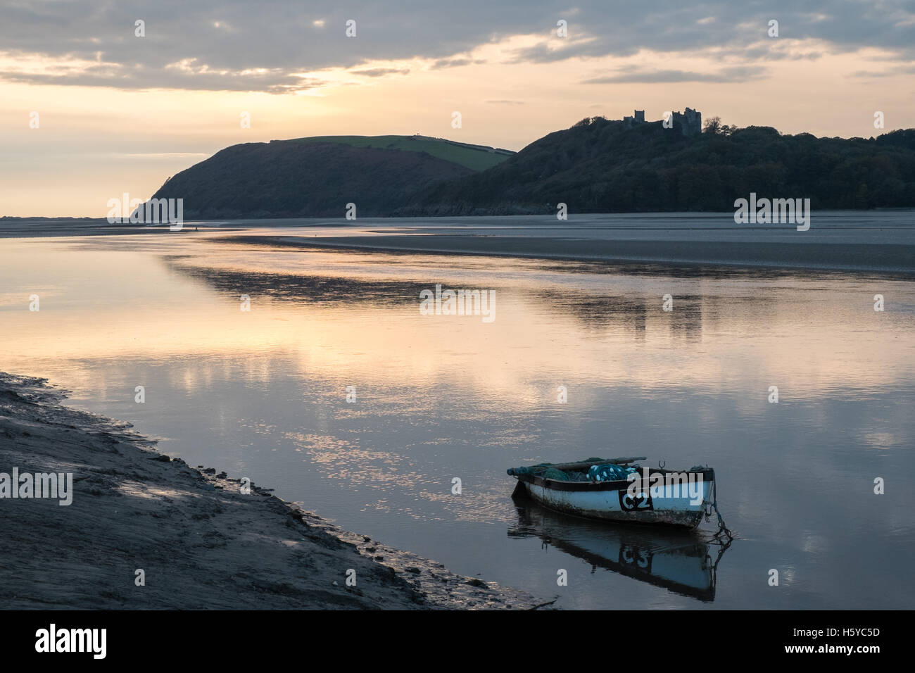 Ferryside from llansteffan hi-res stock photography and images - Alamy