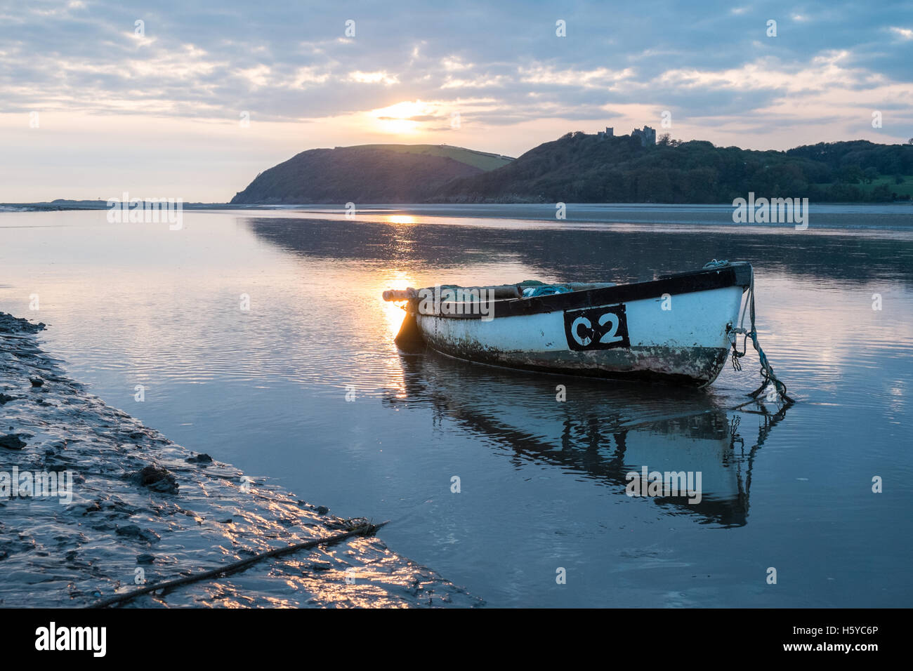 Ferryside from llansteffan hi-res stock photography and images - Alamy