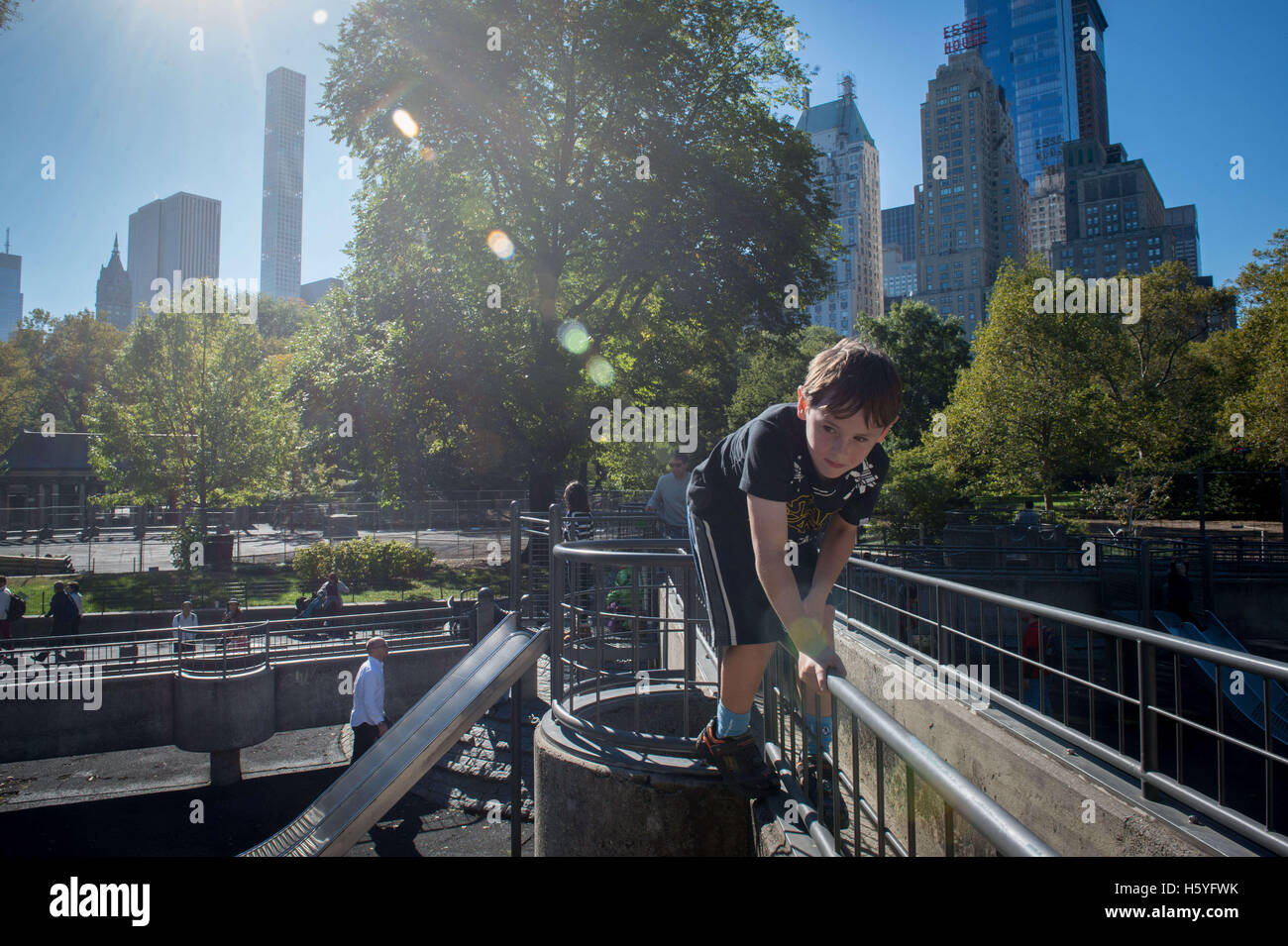 New York, NY, USA. 15th Oct, 2016. Tyler Ranger, 8, of Garden City ...